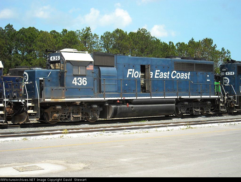 FEC GP40-2 436